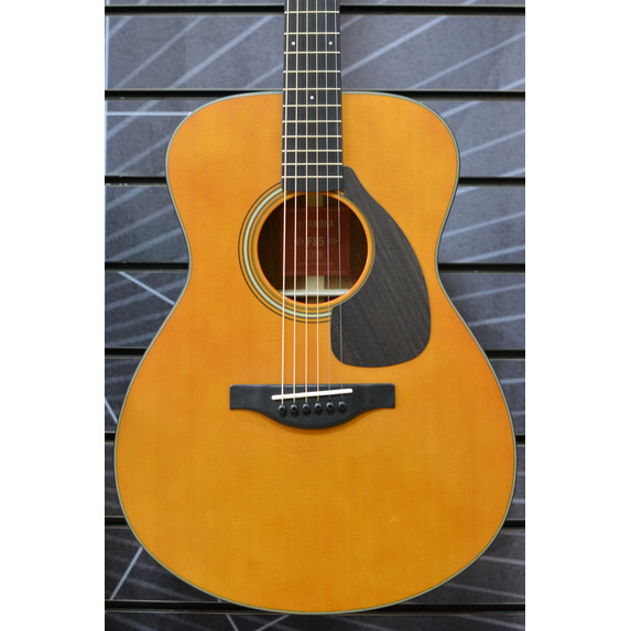 Yamaha Red Label FS5 Concert Natural All Solid Acoustic Guitar & Ca...